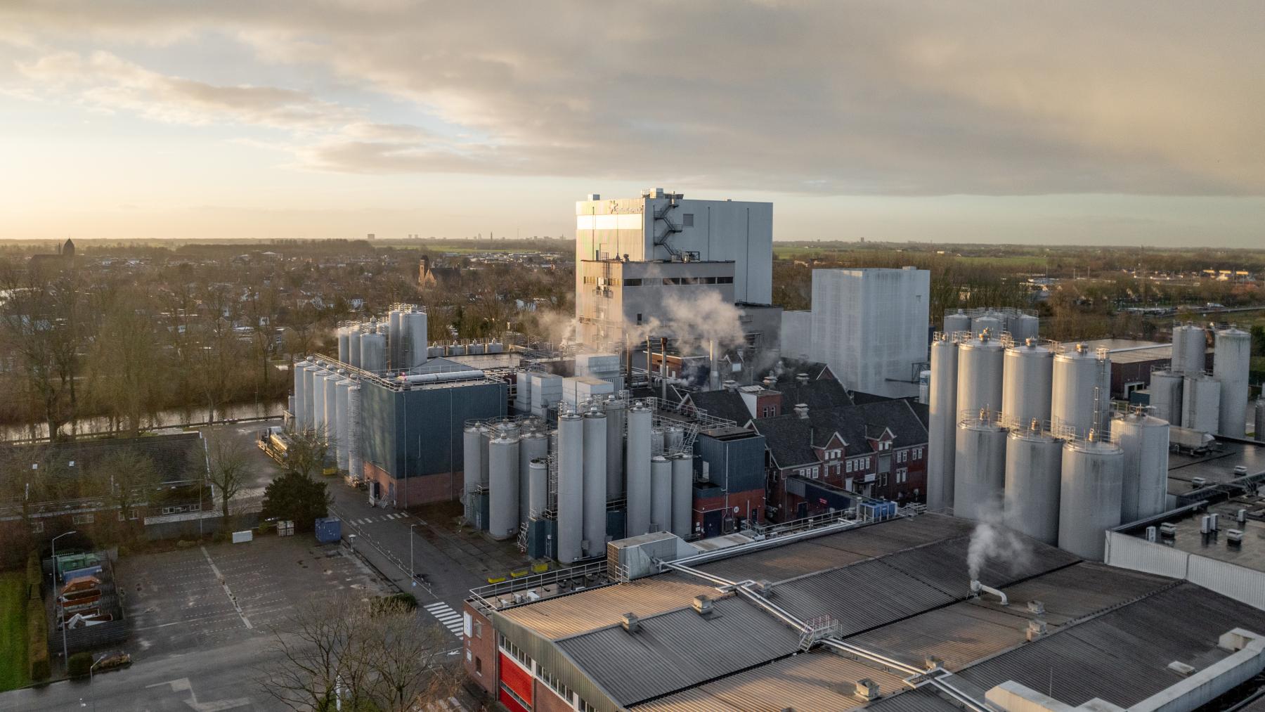 Ontdek onze fabrieken in Bedum | FrieslandCampina Global Career Site